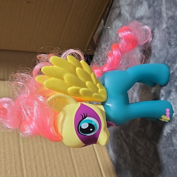 My Little Pony | Toys | My Little Pony Power Ponies Fluttershy Figure ...